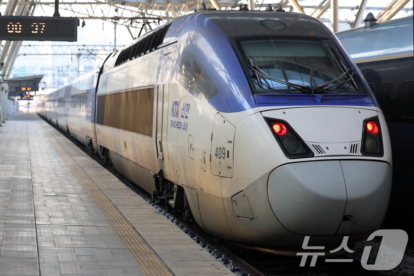 코레일, KTX 요금 17% 인상 추진 - 뉴스1