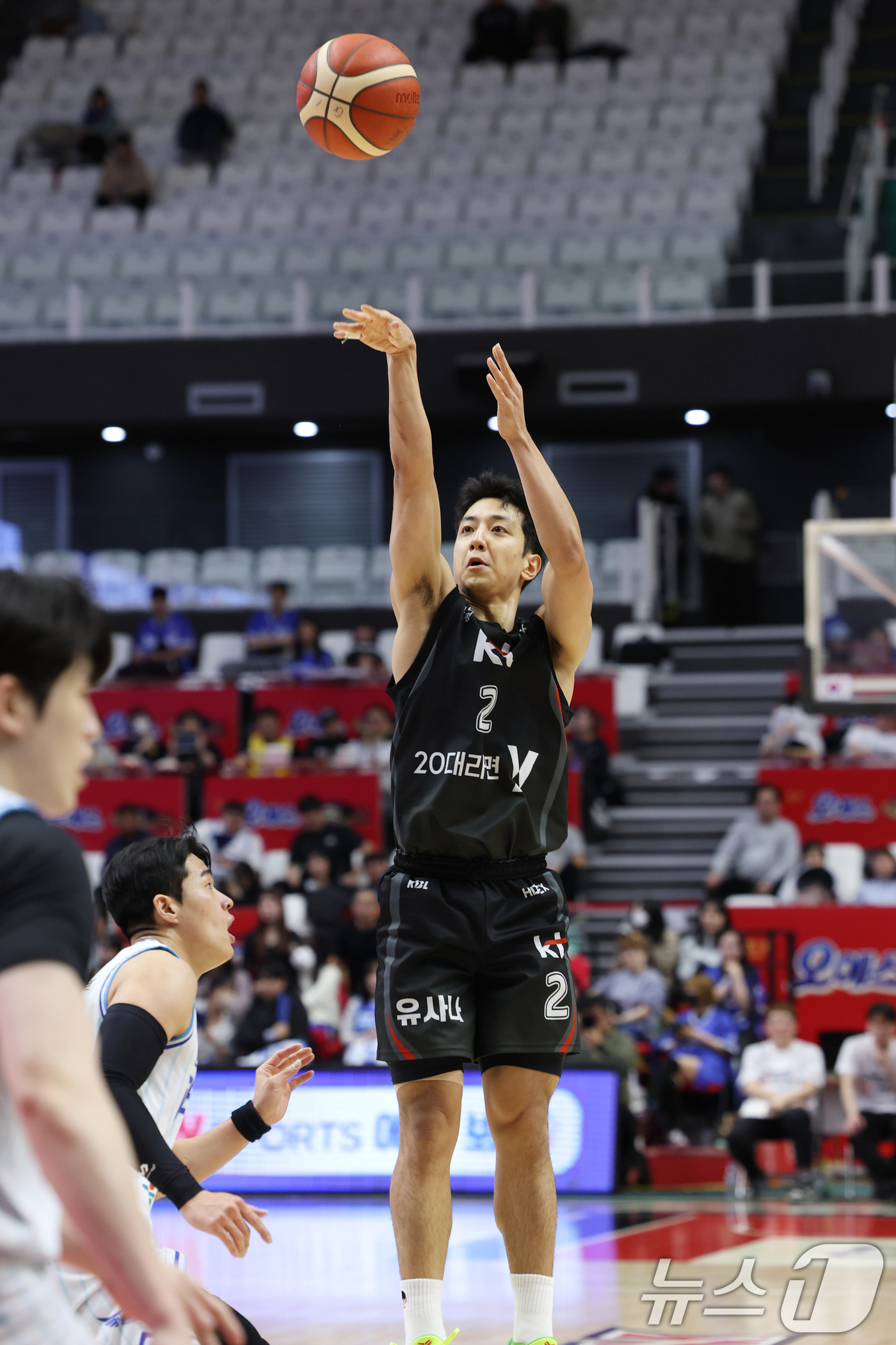 허훈 '슛' - 뉴스1