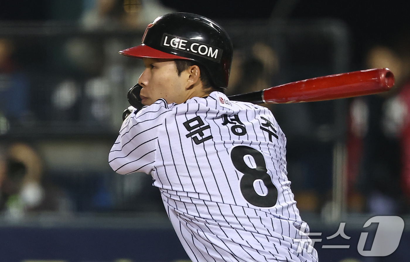 LG 문성주, 달아나는 2타점 - 뉴스1