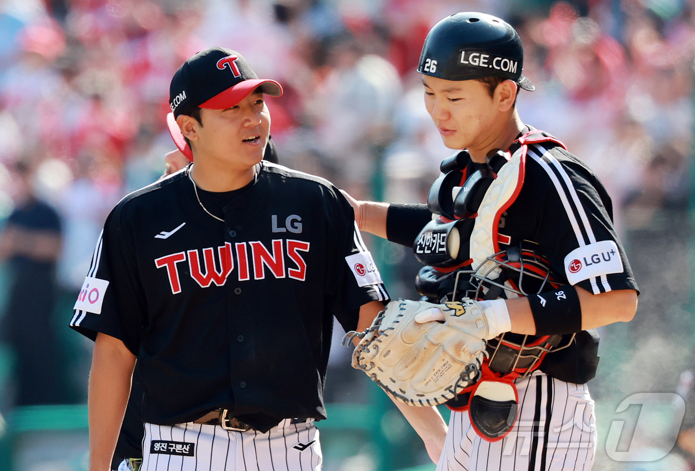 송승기, 이주헌 리드 고마워 - 뉴스1