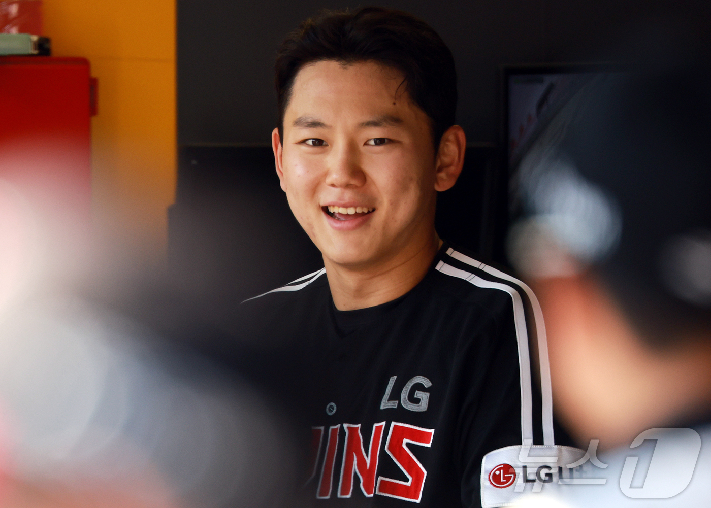 '3안타' 이주헌, 공수 맹활약 - 뉴스1