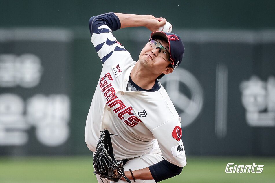 '완벽투' 박세웅, 롯데 4연패 막았다…다승 단독 1위 '7승' - 뉴스1