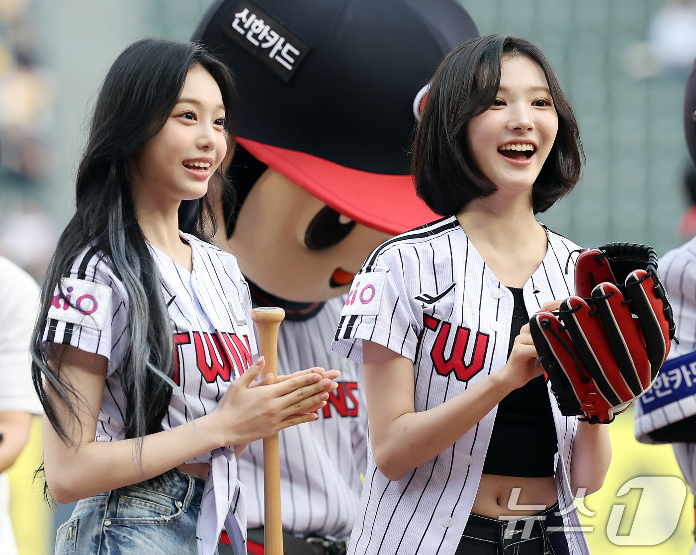 하츠투하츠 지우·이안, 소녀들의 미소 - 뉴스1