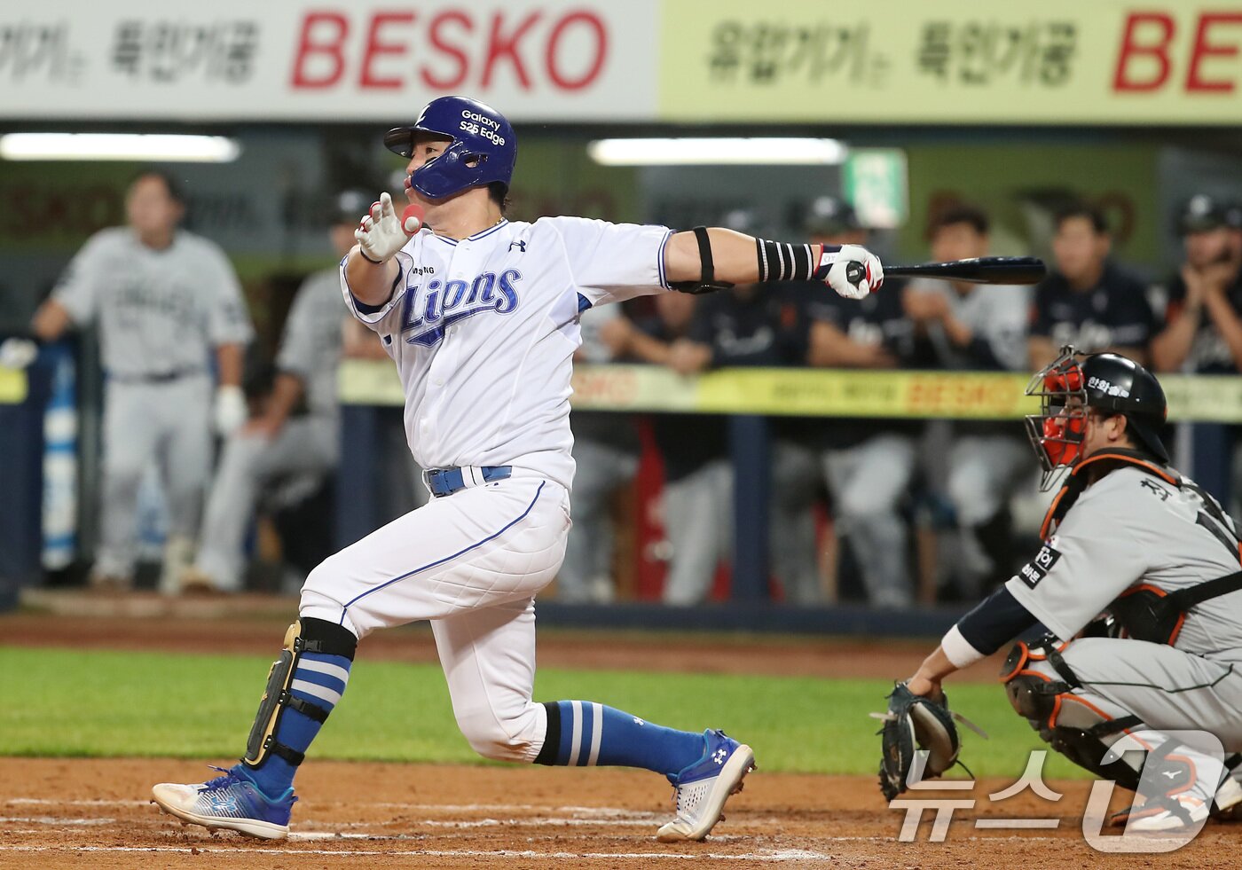 '김광현 2000K+8승' SSG, 선두 LG 잡고 5연승 신바람 - 뉴스1