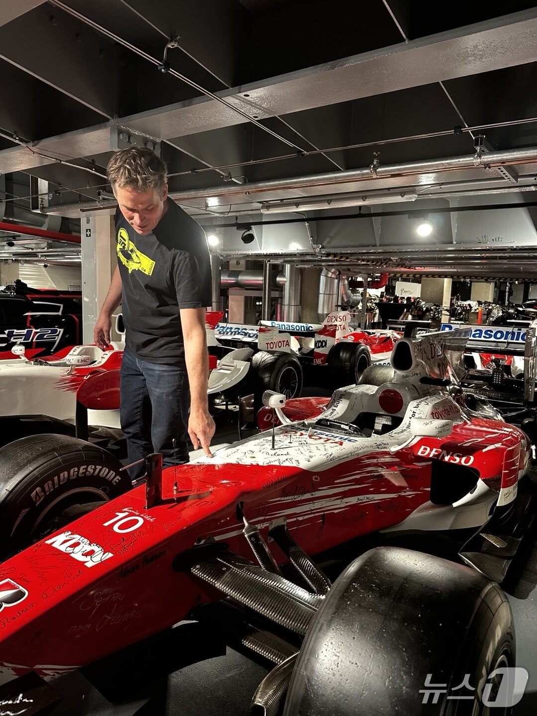 "더 좋은 차 만들기"…도요타 모터스포츠의 심장 獨 'TGR-E' 가보니 - 뉴스1