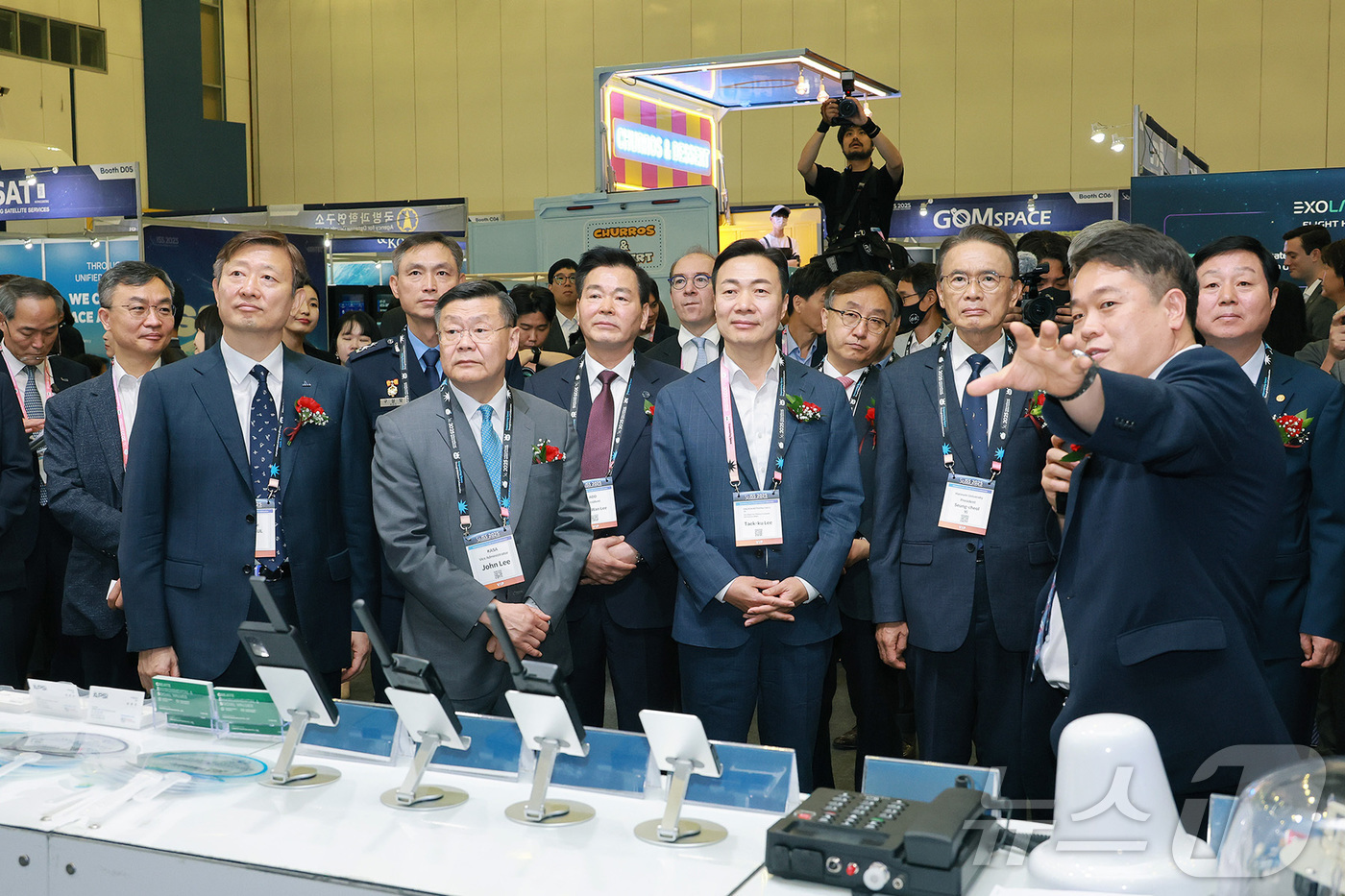 대전시,‘ISS 2025’개막…글로벌 우주 허브 선언 - 뉴스1