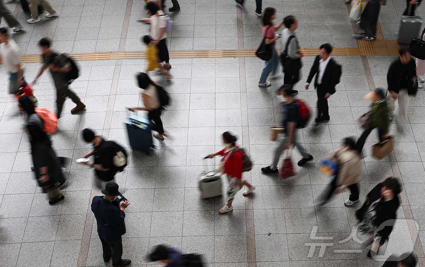 1인당 국민소득 5000만원 첫 돌파 - 뉴스1