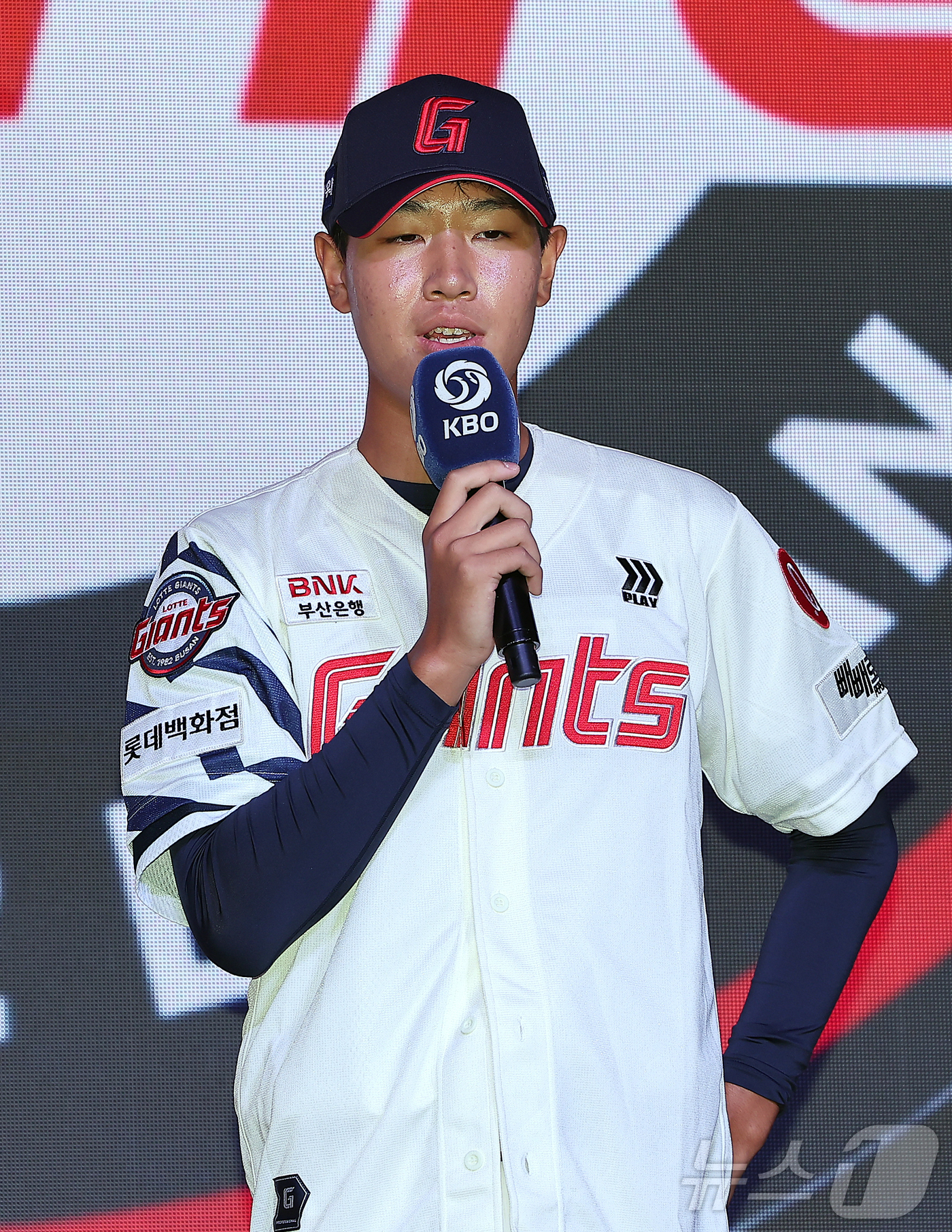 소감 말하는 신동건 - 뉴스1