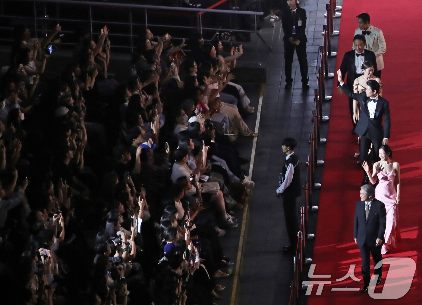 [뉴스1 PICK]30주년 맞은 부산국제영화제 '화려한 개막' - 뉴스1