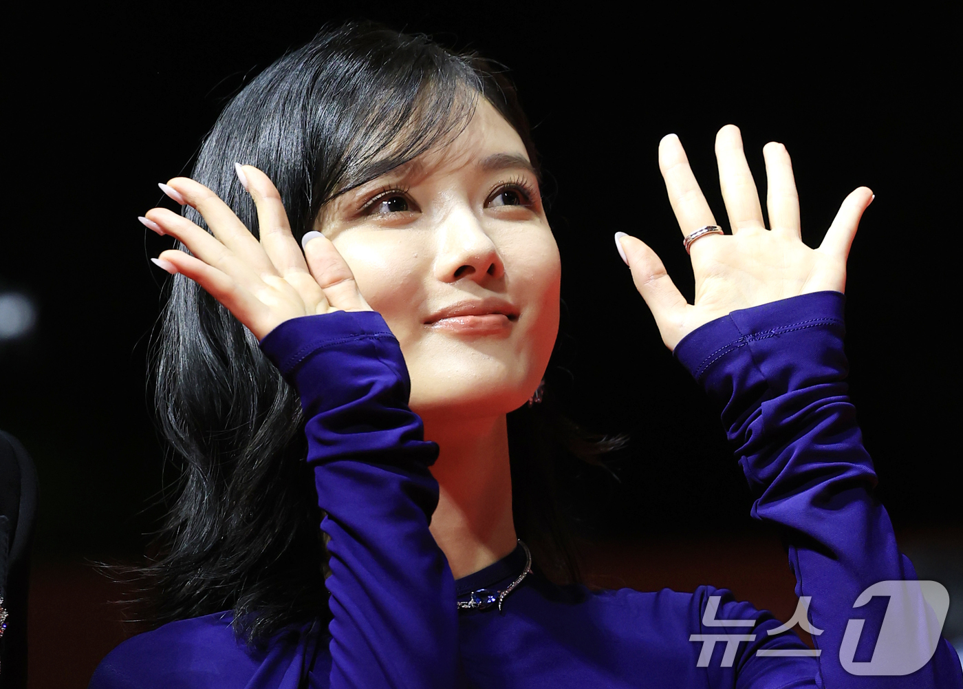 김유정 맞아? 성숙한 여인의 향기 폴폴 - 뉴스1