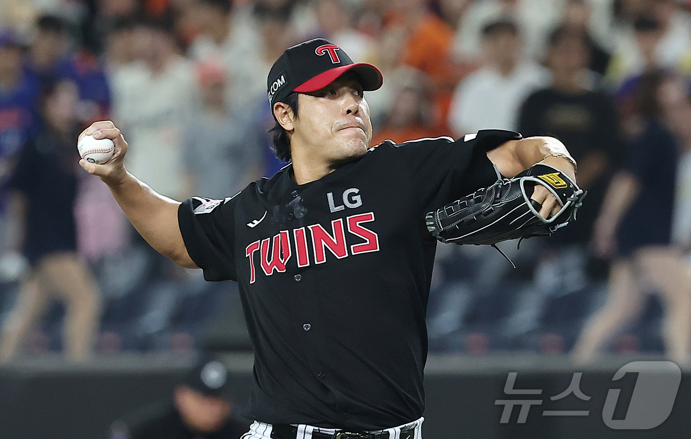 김진성, 승리를 지키러 나왔어 - 뉴스1